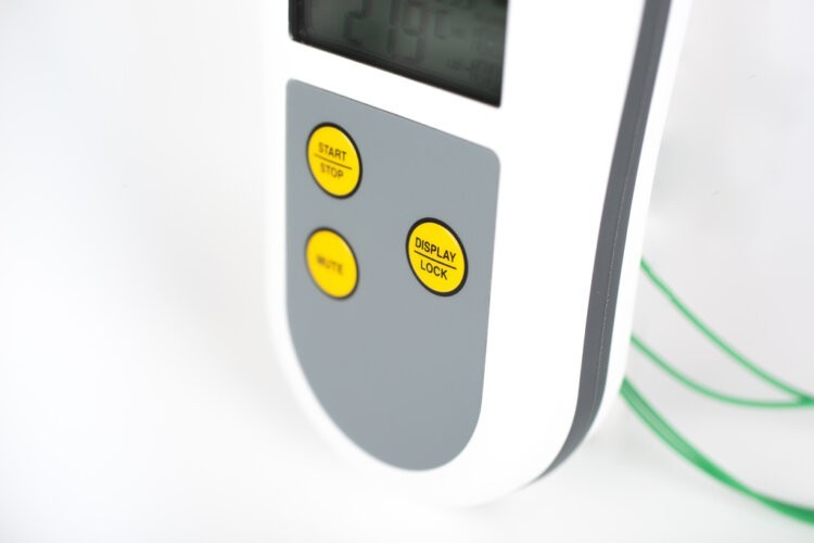 How to Set Up & Use the ThermaData 4 Channel Logger – ETI Temperature Blog