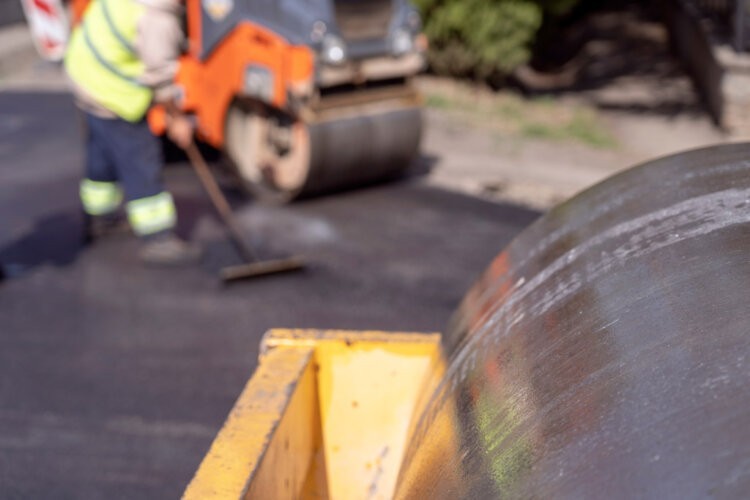 Temperature Tips & Thermometers for Laying Asphalt – ETI Temperature Blog