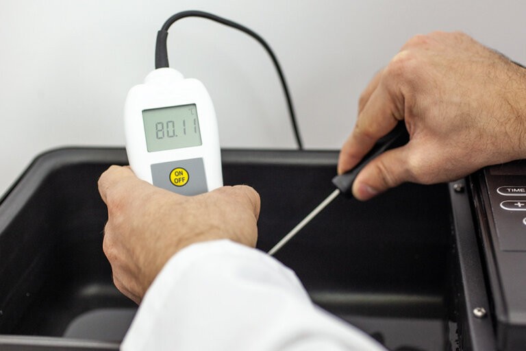 How to Calibrate a Thermometer — 6 Easy Ways – ETI Temperature Blog